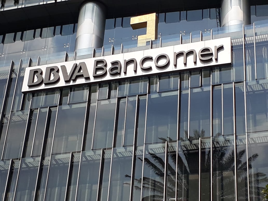 Devuelve BBVA Bancomer 14.4 a clientes por cargos no reconocidos en ...